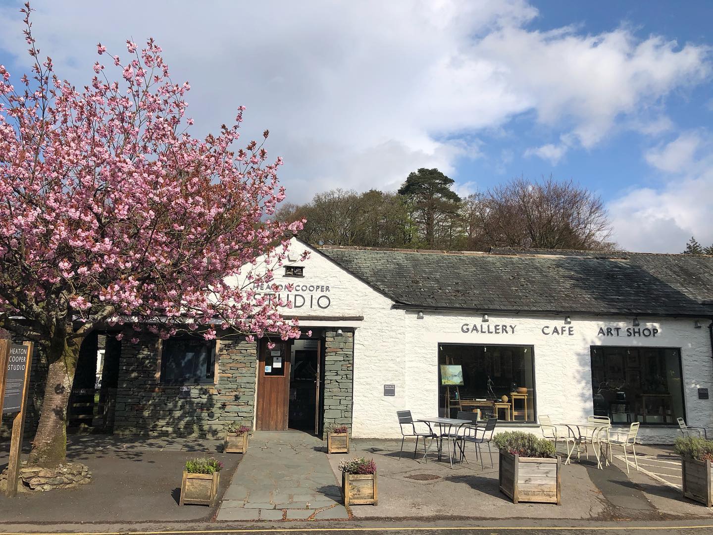 8 Must visit places to eat in Grasmere